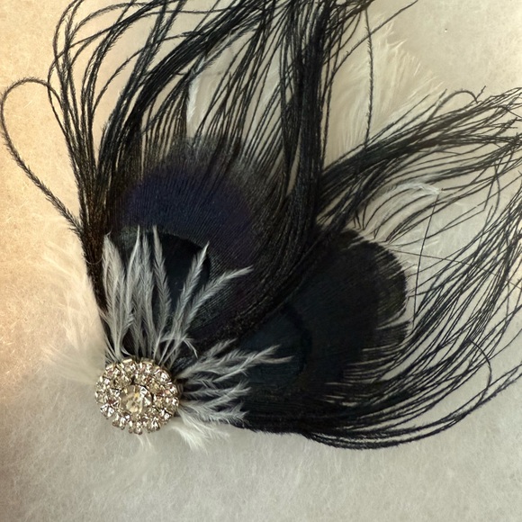 Accessories | Dramatic Black Feather Fascinator With Rhinestone ...